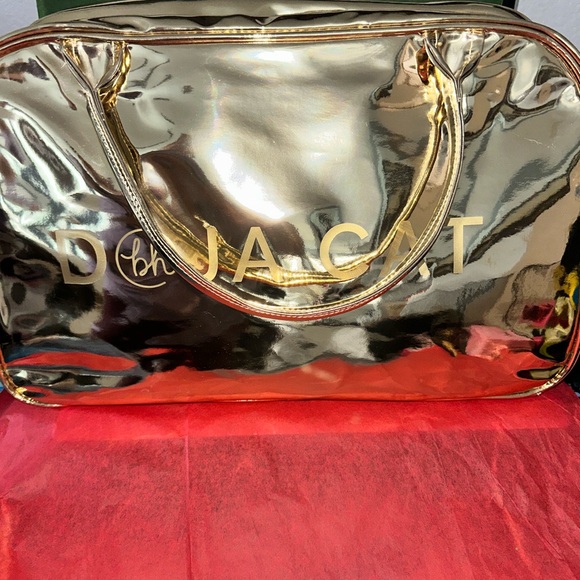 BH Cosmetics | Makeup | Htf Bh Cosmetics X Doja Cat Mega Set W Gold Bag ...